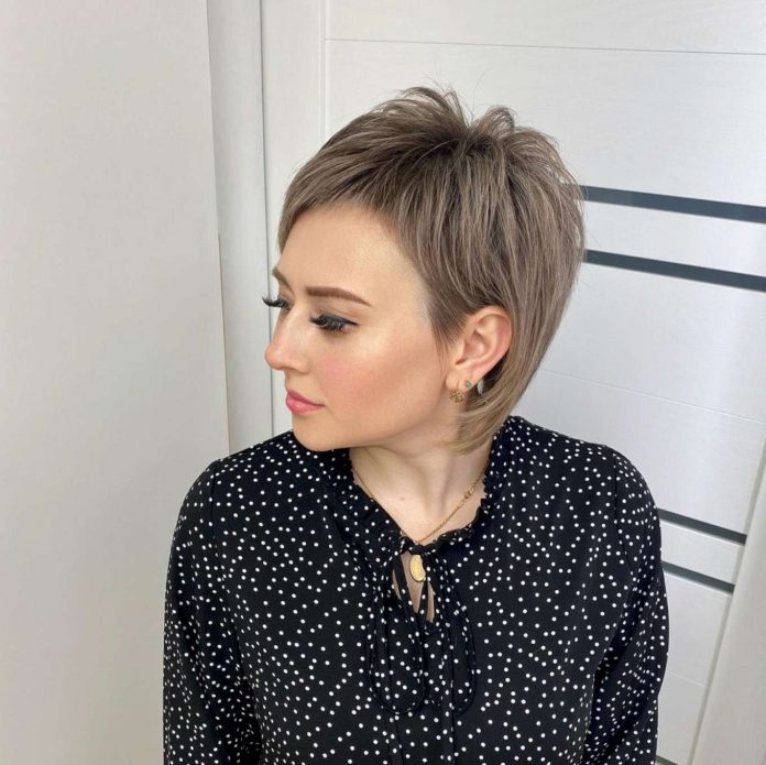 Robyn Bell Short Hairstyles - Likeeed
